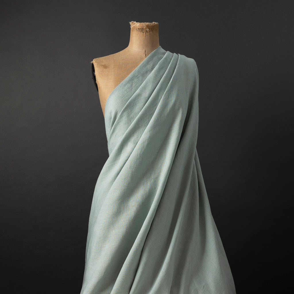Ray Stitch European Linen - Chalk Blue | Plain Fabrics | Ray Stitch