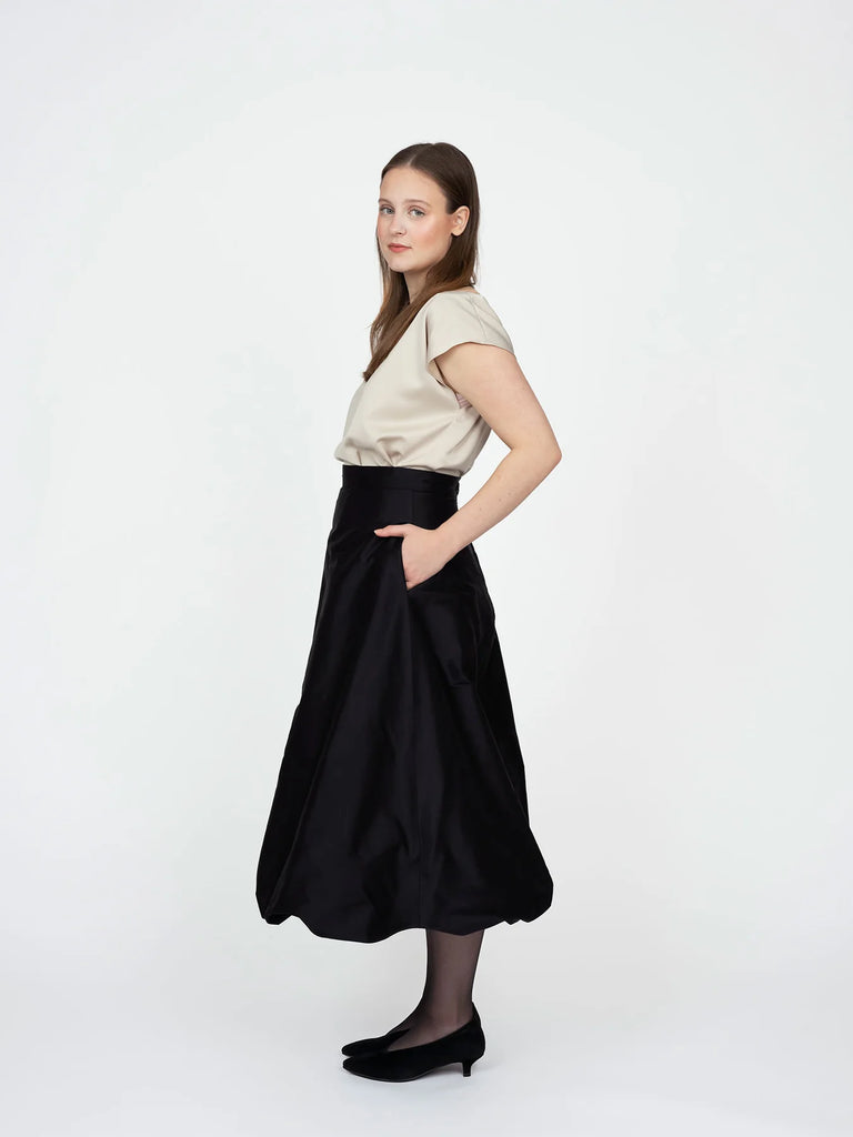 The Assembly Line - Balloon Skirt Sewing Pattern | Ray Stitch