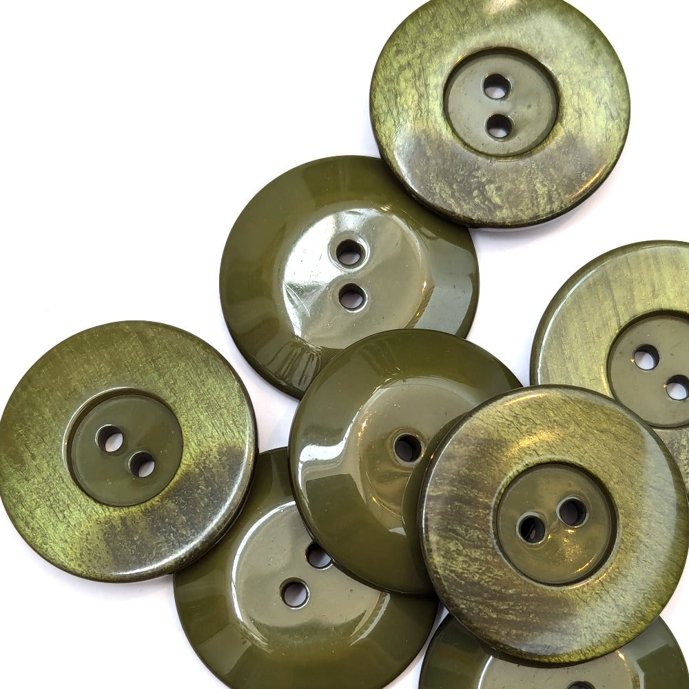 Large Gradient Button - Green - 34mm | Buttons | Ray Stitch