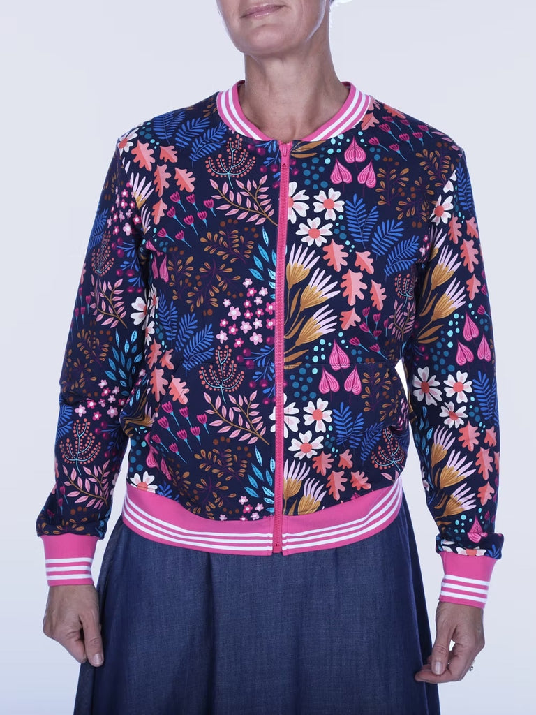 Monsterfabriken Patterns - Juno Sweatshirt| Adult Dressmaking | Ray Stitch